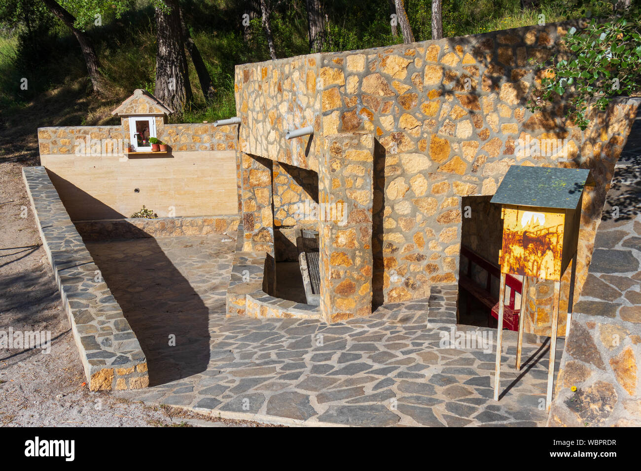 Communal water facility hi-res stock photography and images - Alamy
