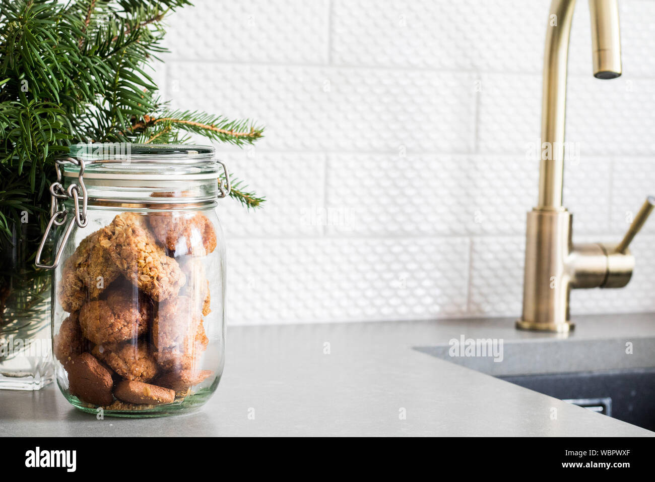Cookie jar kitchen hi-res stock photography and images - Alamy