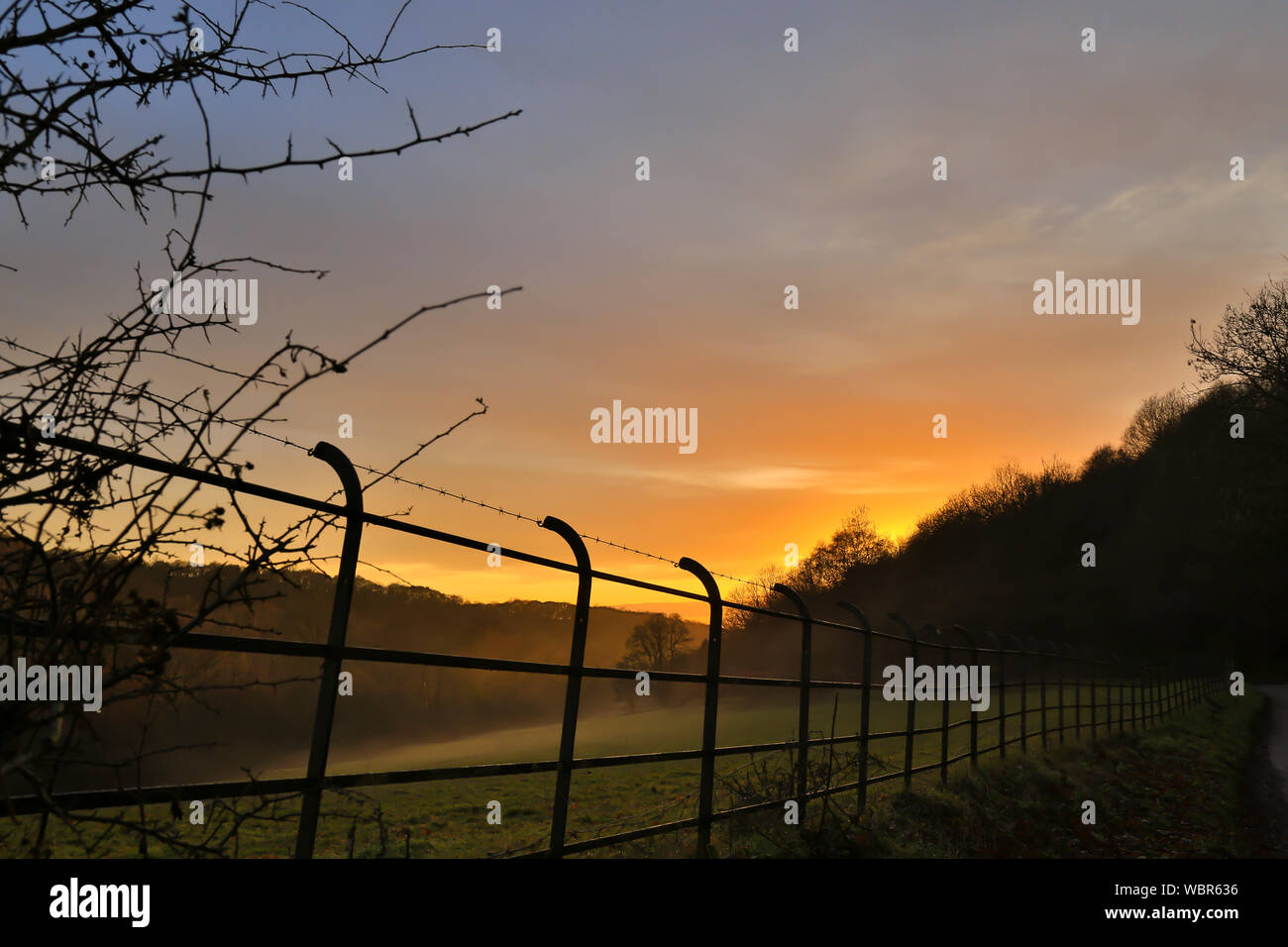 Sunset uk winter hi-res stock photography and images - Alamy