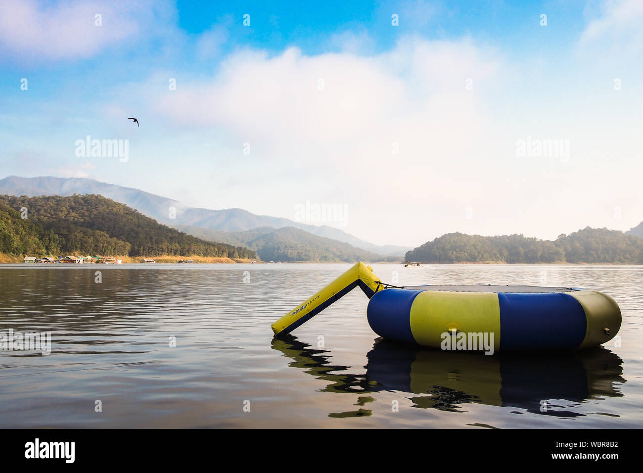 Floating platform lake hi-res stock photography and images - Alamy