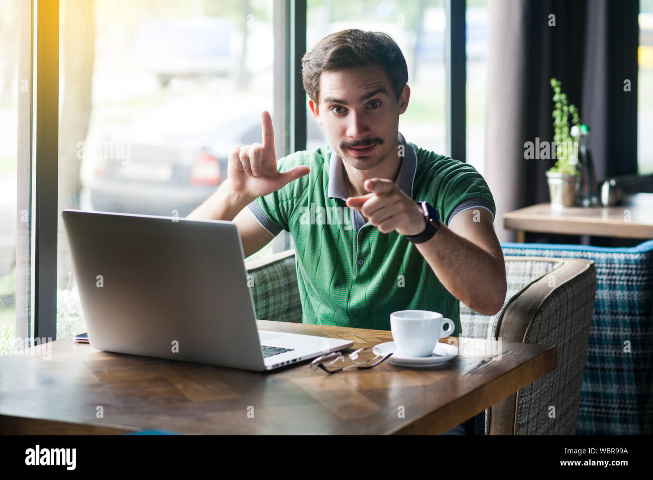 Loser hand gesture computer hi-res stock photography and images - Alamy