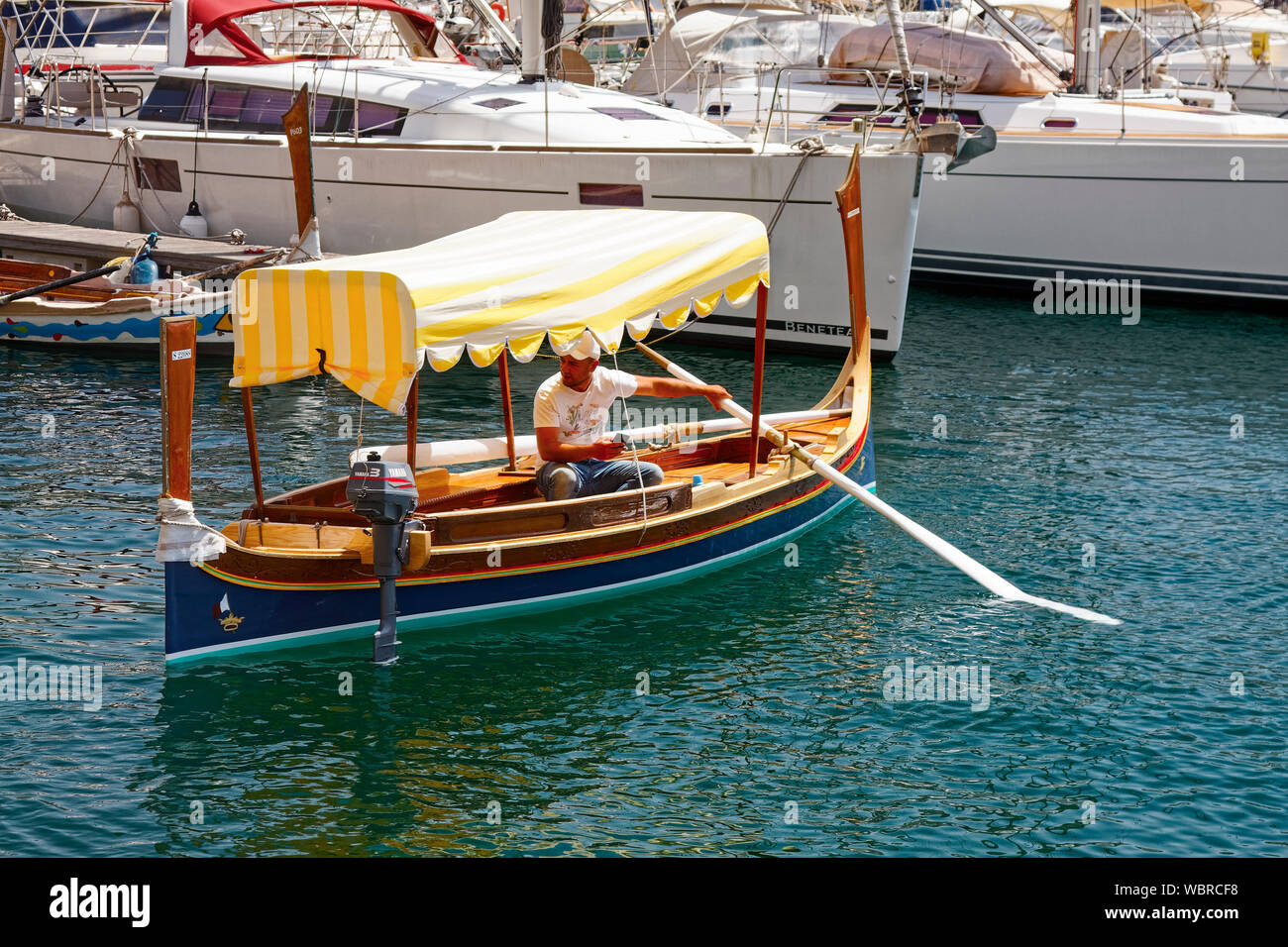 Little boatman hi-res stock photography and images - Alamy