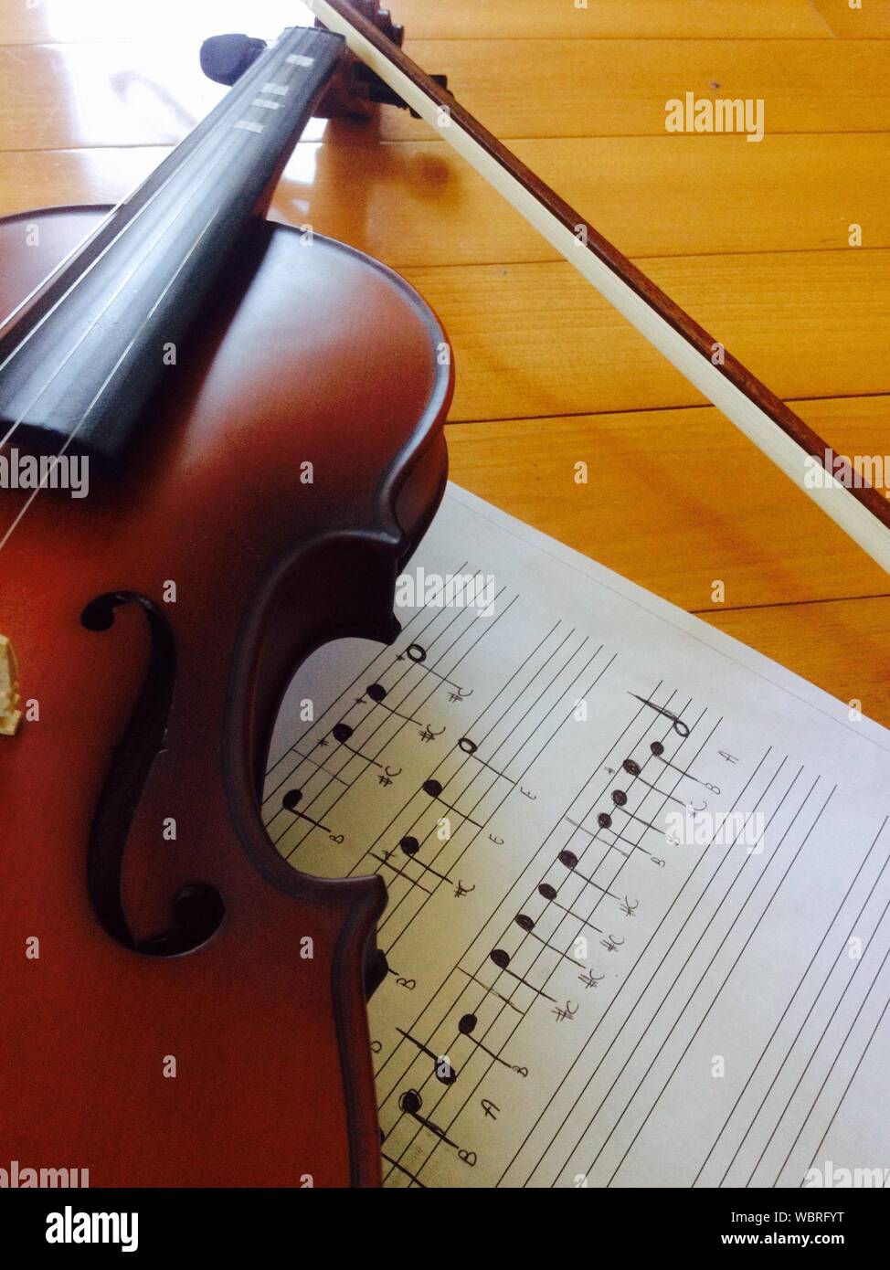 Violin Sheet Music Stock Photos & Violin Sheet Music Stock Images - Alamy