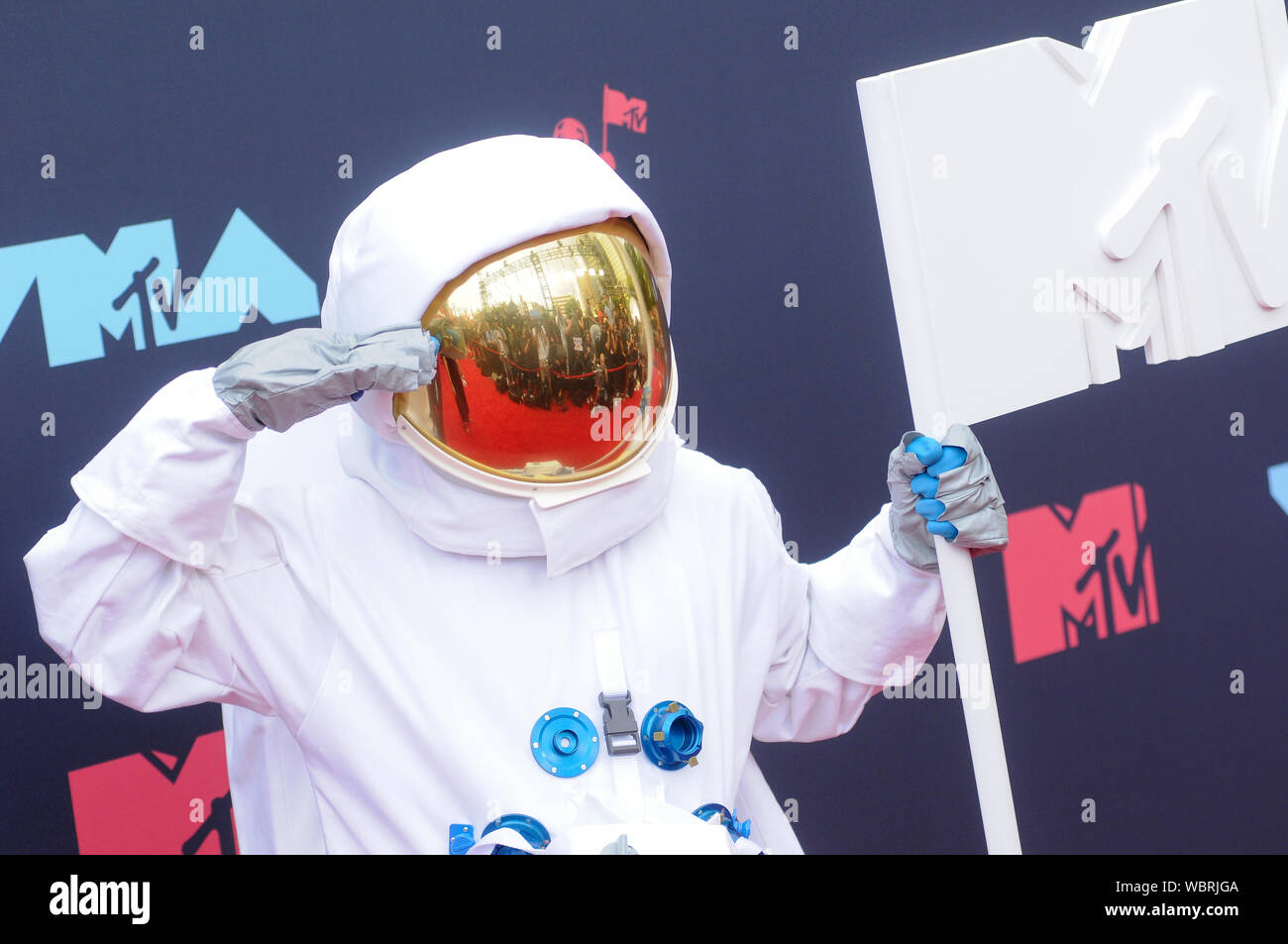 Newark, USA. 26th Aug, 2019. Moonman mascot attends the 2019 MTV Video ...