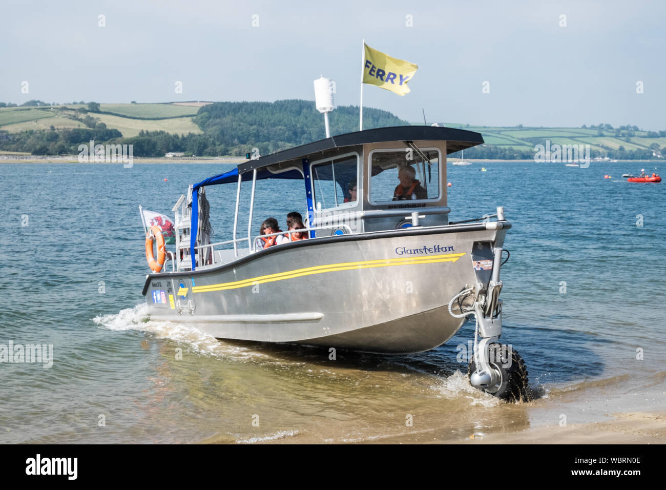 Llansteffan ferry hi-res stock photography and images - Alamy