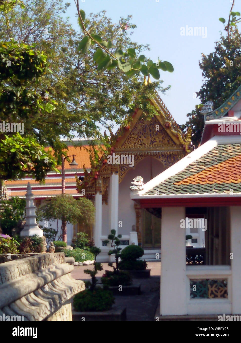 Tree temples hi-res stock photography and images - Alamy