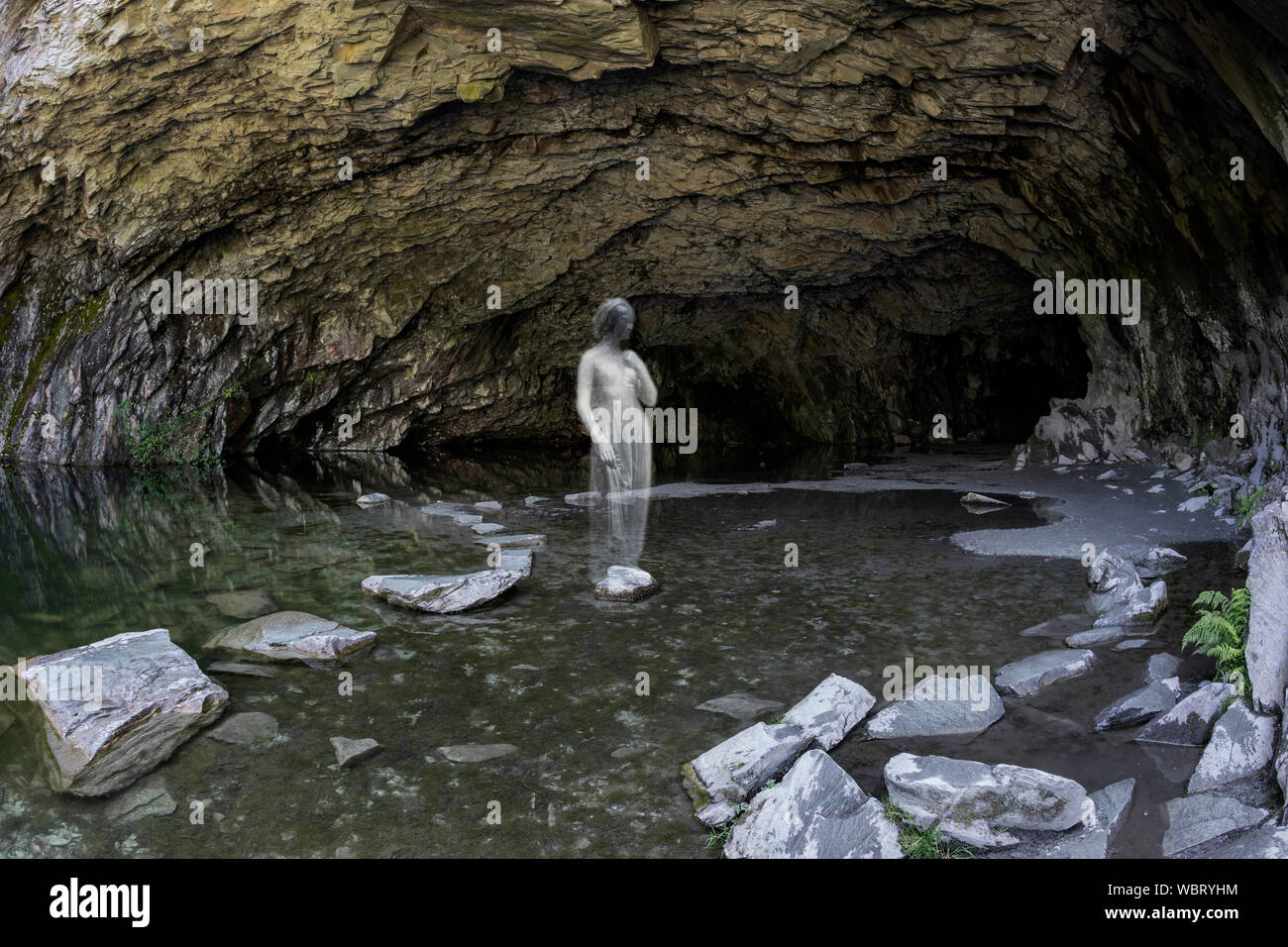 White lady ghost hi-res stock photography and images - Alamy