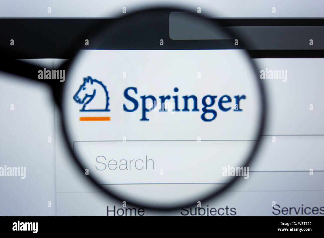 Springer logo hi-res stock photography and images - Alamy