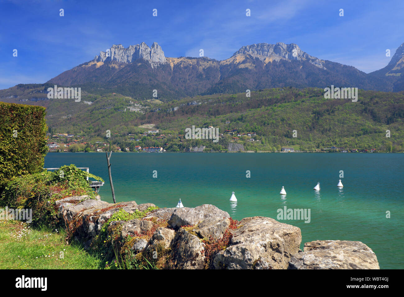 Annecy lake hi-res stock photography and images - Alamy