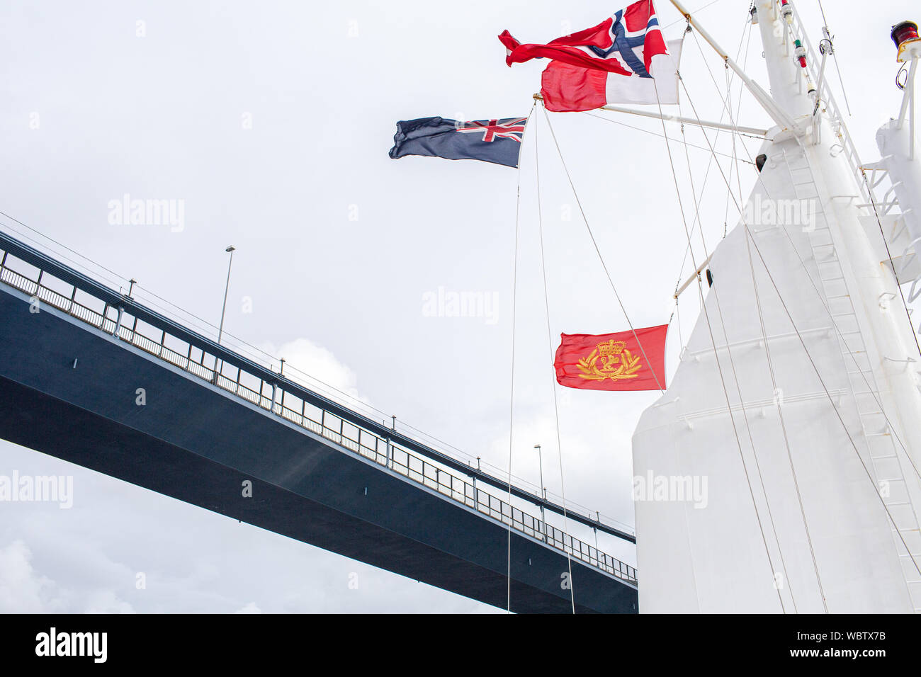 Bridge cunard ocean liner hi-res stock photography and images - Alamy
