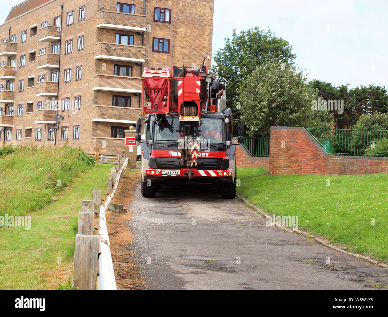 Articulated lorry cable hi-res stock photography and images - Alamy