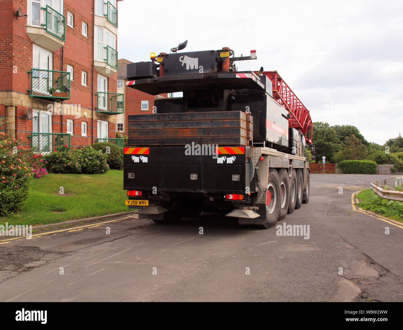 Articulated lorry cable hi-res stock photography and images - Alamy