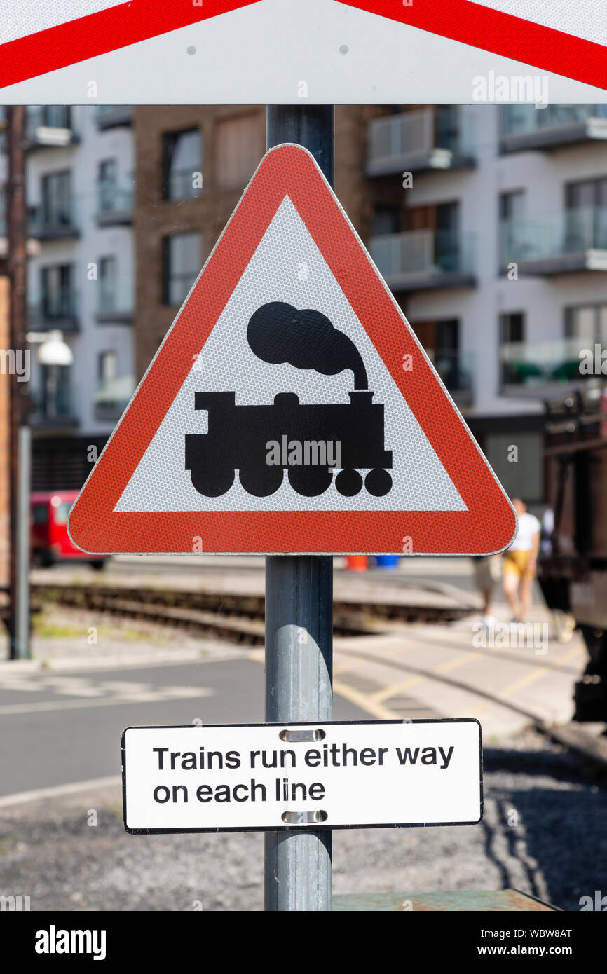 Railway crossing sign hi-res stock photography and images - Alamy