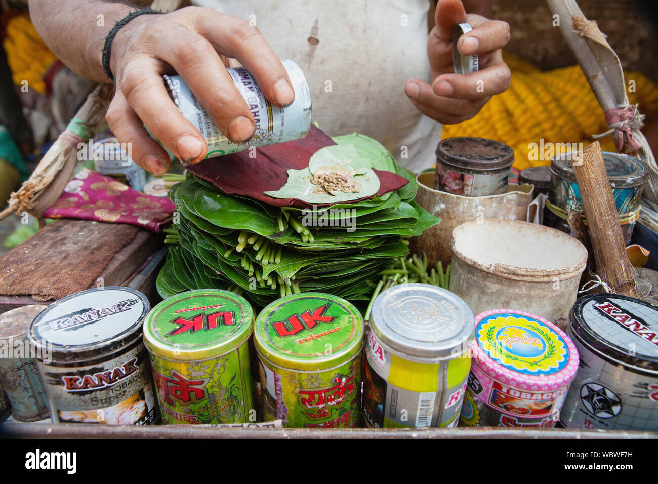 India, Bengal, Kolkata, Pan Vendor in Malik Ghat Flower Market, Kolkata ...