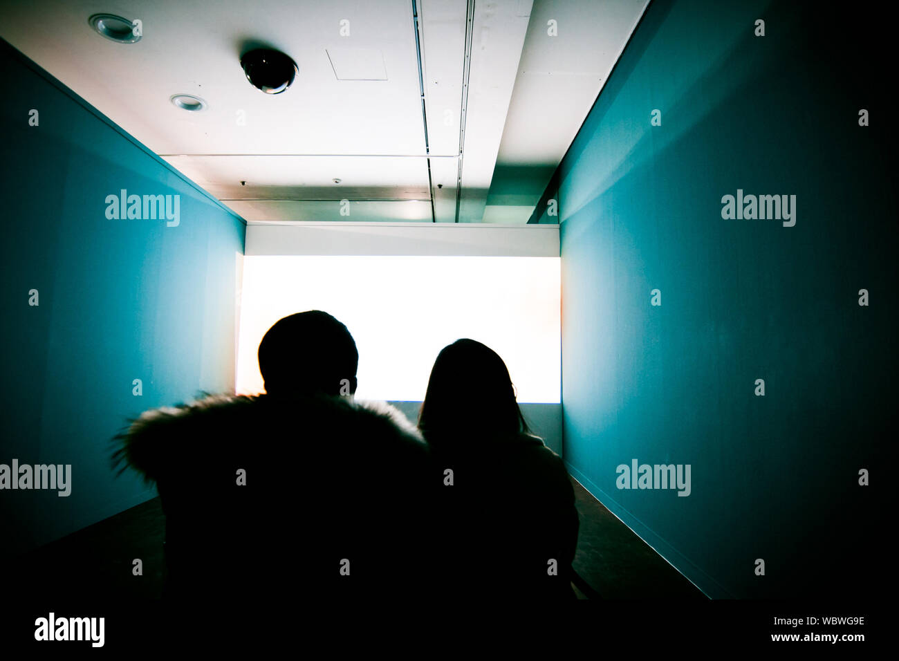 Rear projection screen hi-res stock photography and images - Alamy