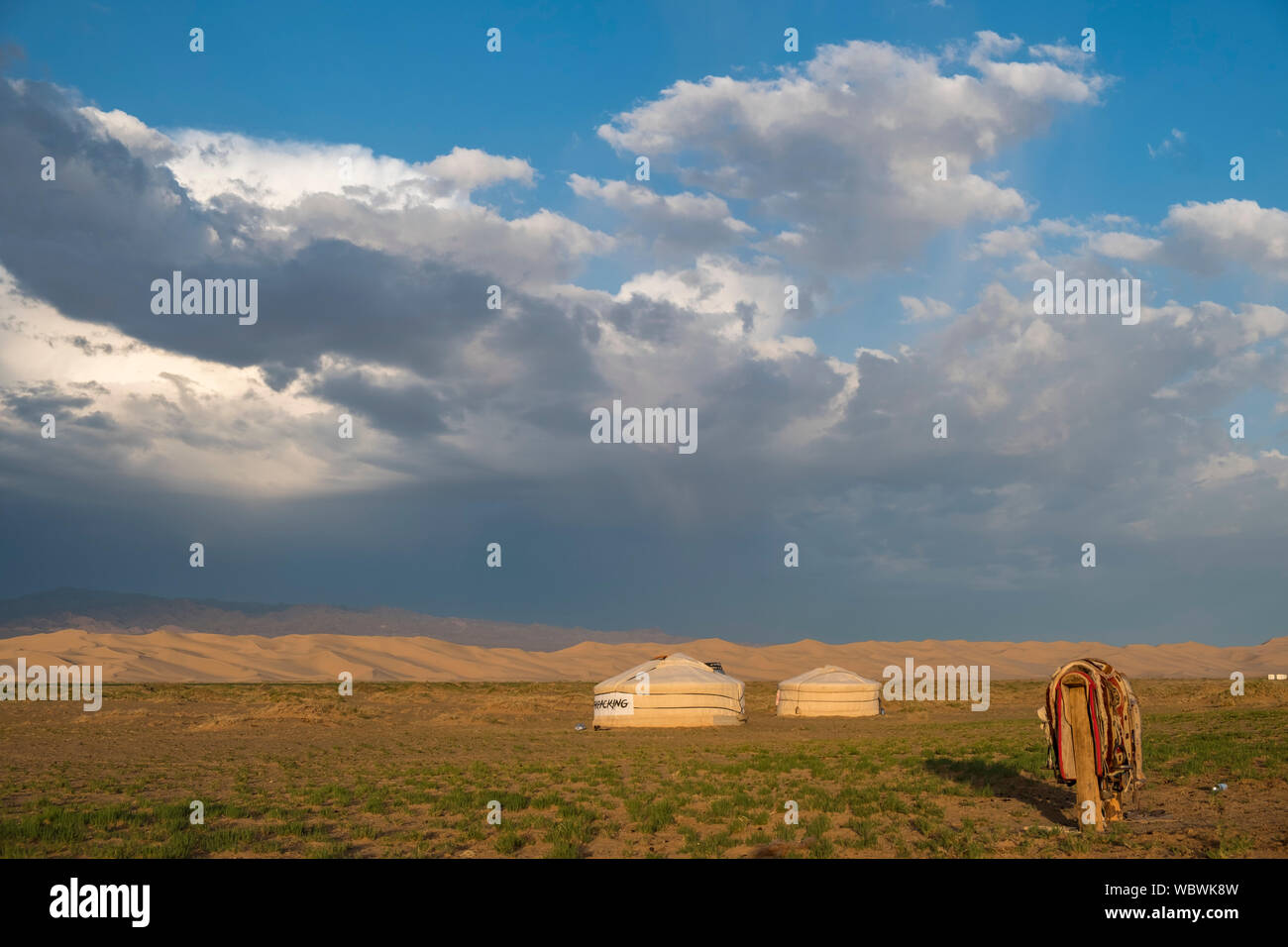 Yurt nomads central asia hi-res stock photography and images - Alamy