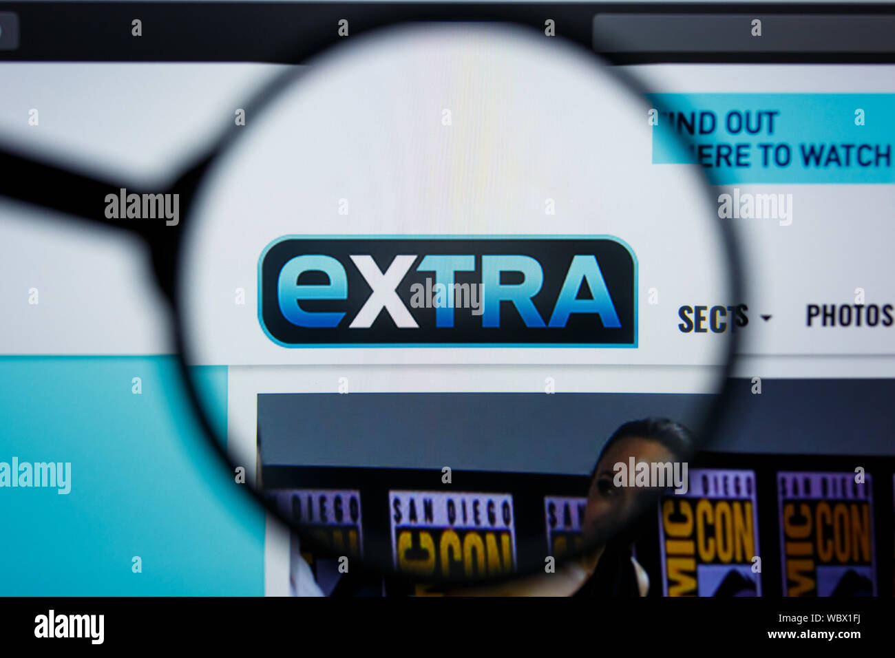 Extratv hi-res stock photography and images - Alamy
