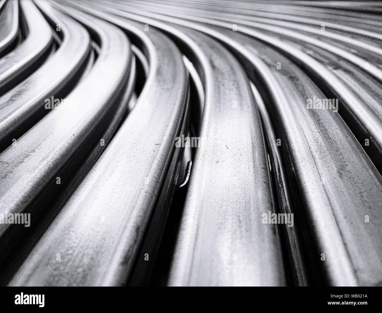 Curved metal frame hi-res stock photography and images - Alamy