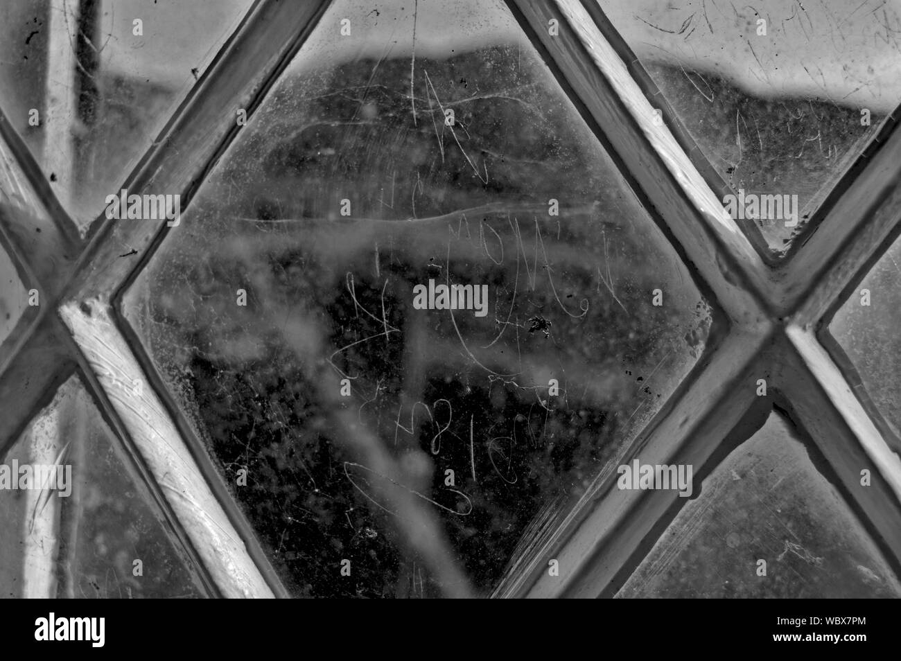 Glass etchings on church window hi-res stock photography and images - Alamy
