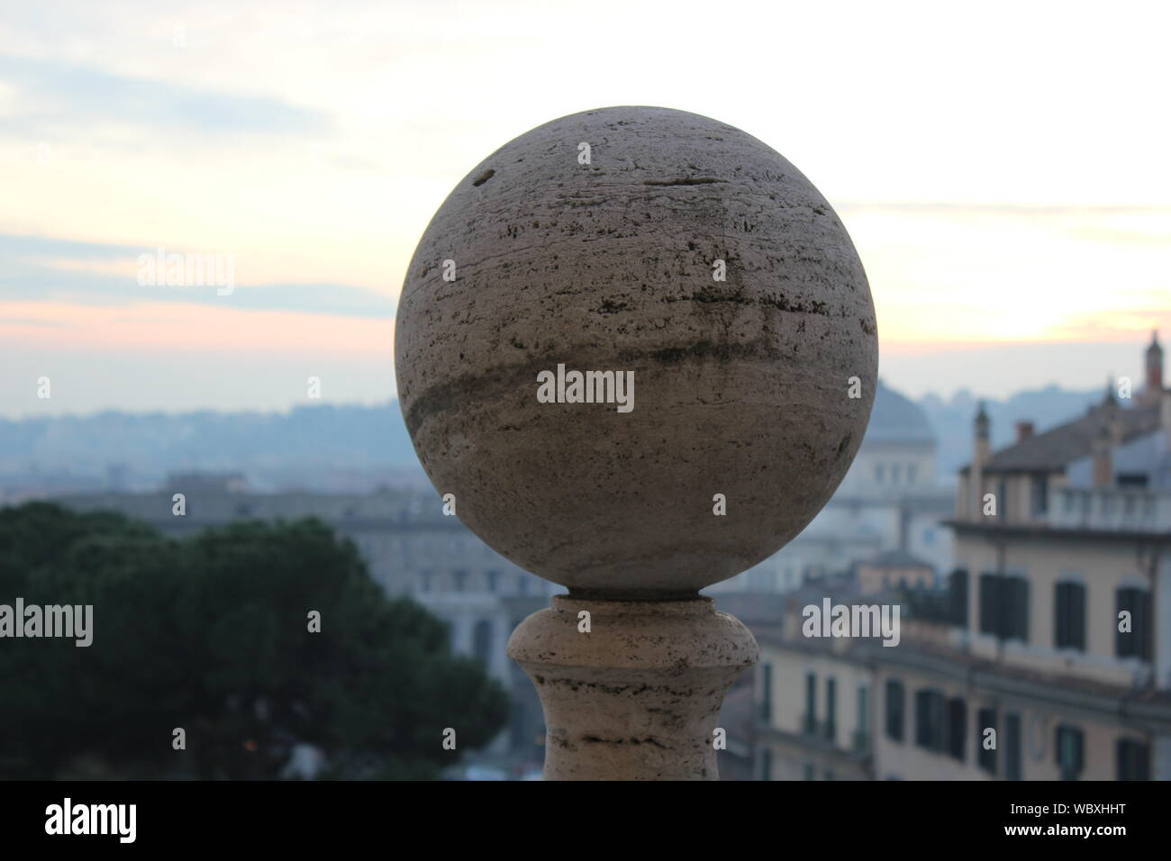 Spherical structure hi-res stock photography and images - Alamy