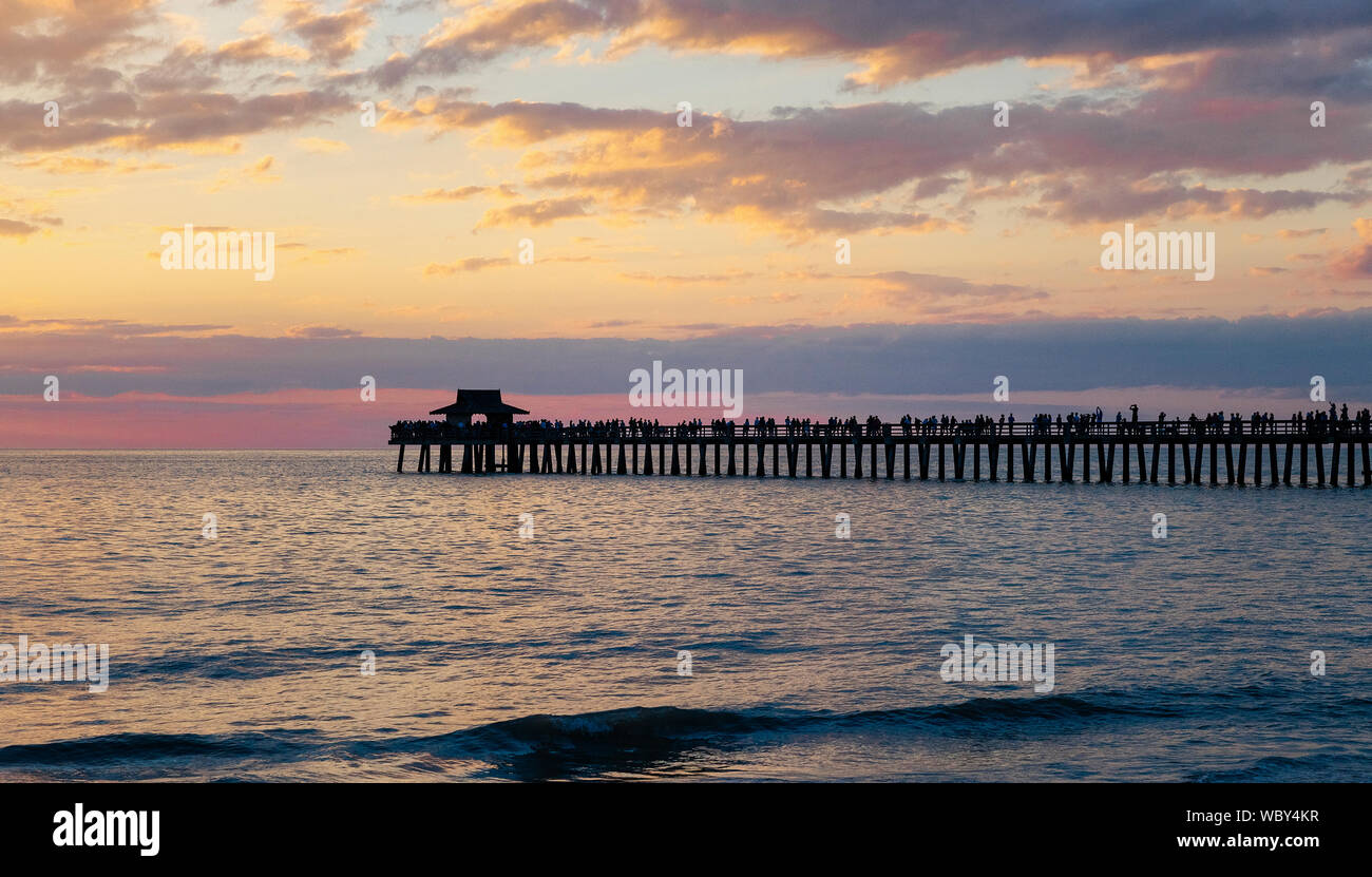 Naples Pier at sunset, Naples, Florida, USA Stock Photo - Alamy