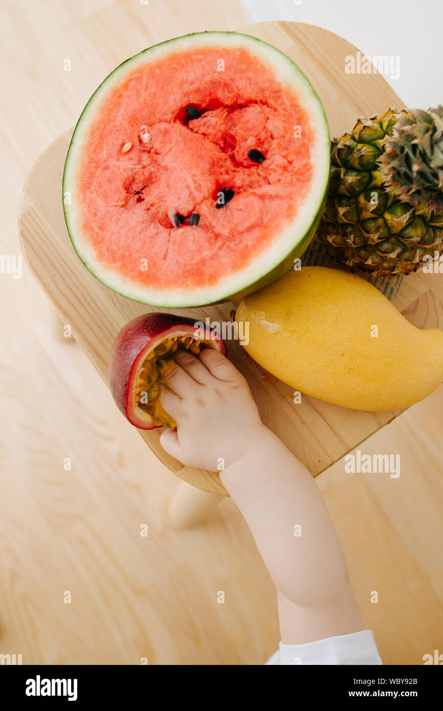 Baby mango fruit hi-res stock photography and images - Alamy