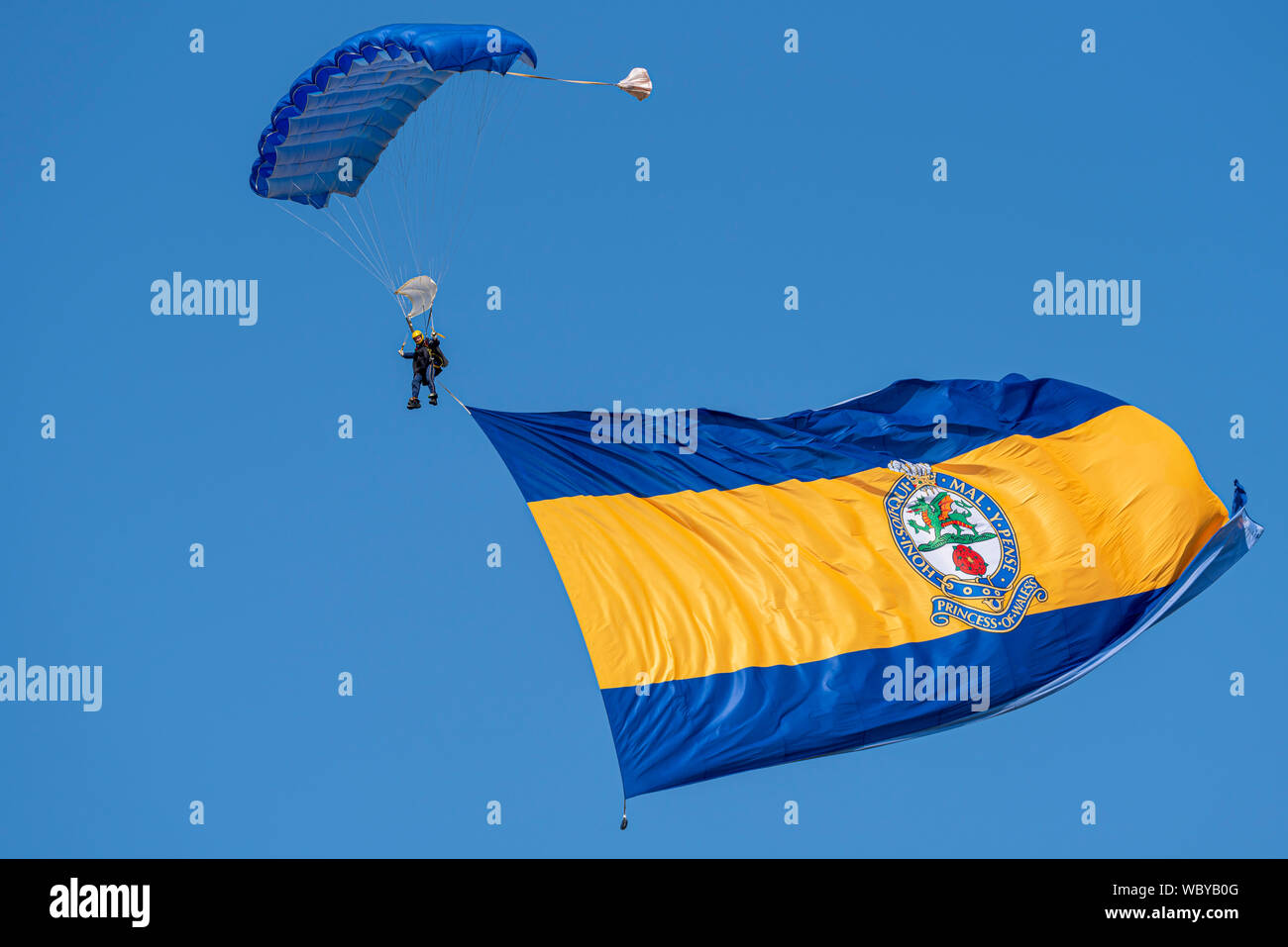 British parachute display team hi-res stock photography and images - Alamy