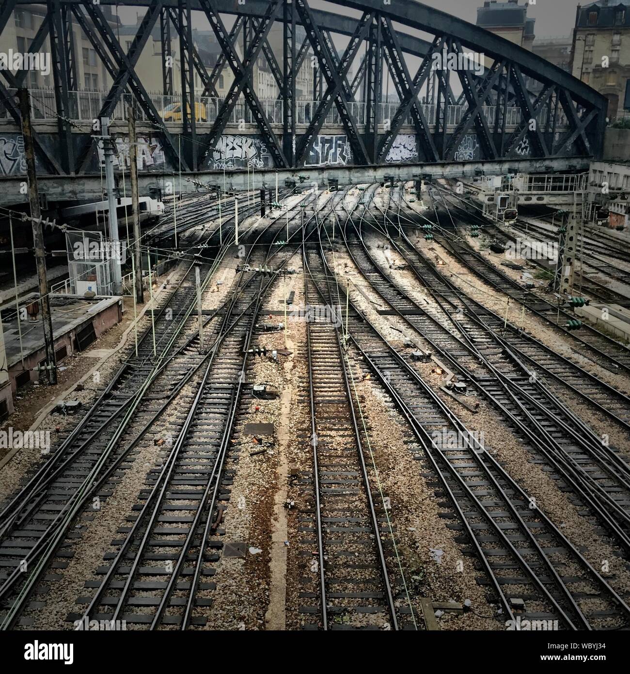 The metal bridge hi-res stock photography and images - Alamy