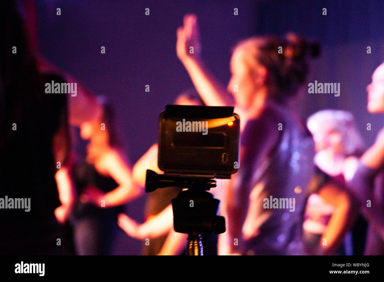 Dancing video hi-res stock photography and images - Alamy