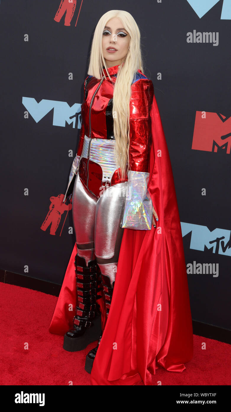 Ava max singer hi-res stock photography and images - Alamy