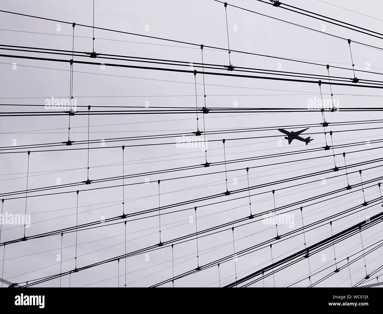 Flying lines hi-res stock photography and images - Alamy