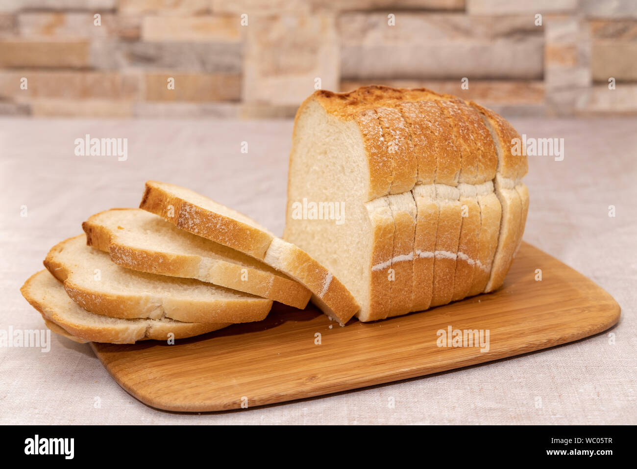 Sliced loaf white bread hi-res stock photography and images - Alamy