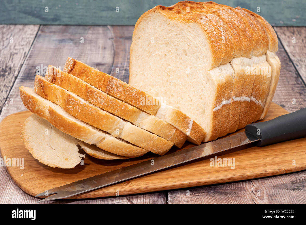 Sliced loaf white bread hi-res stock photography and images - Alamy