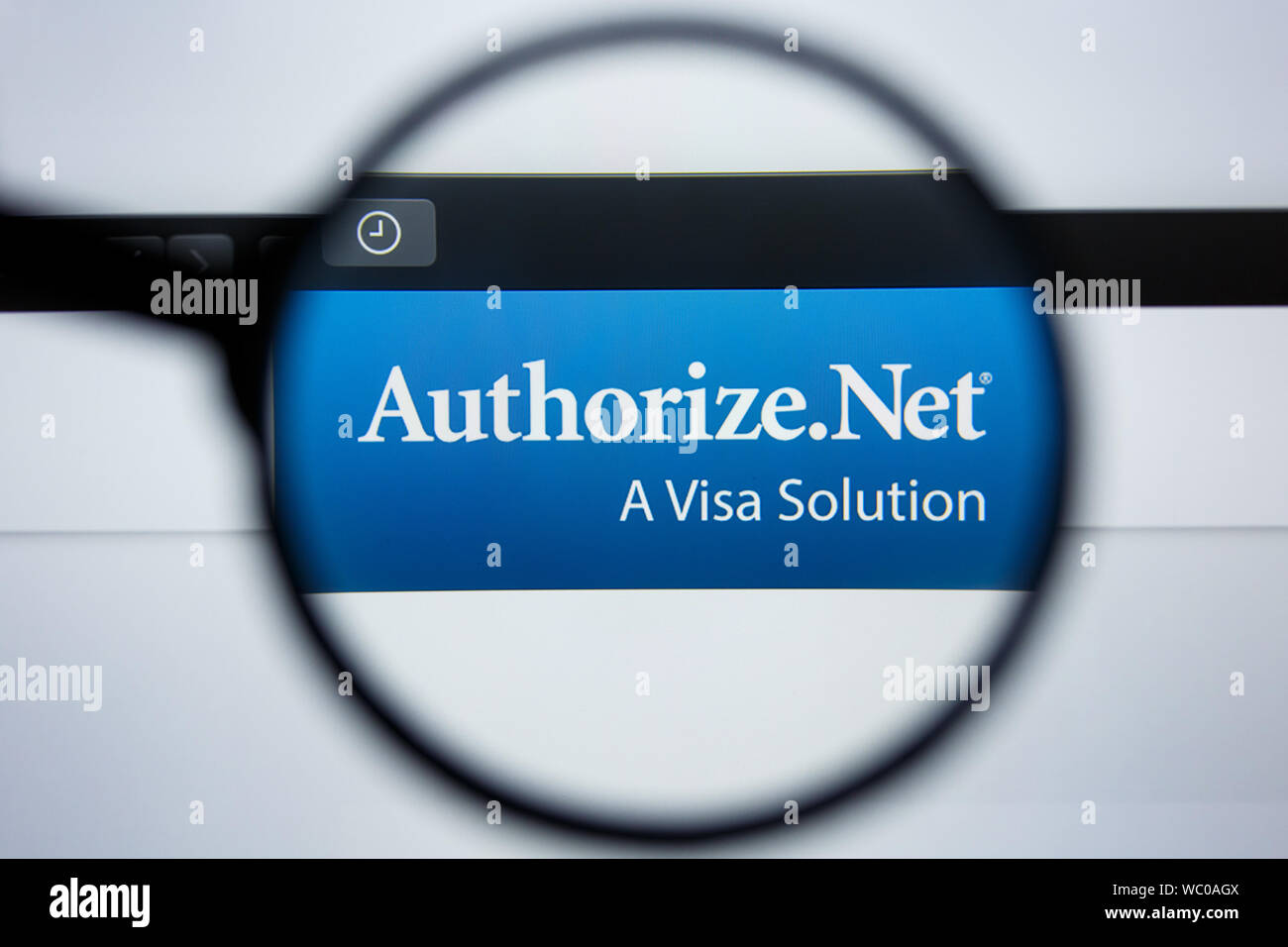 Authorize computer network data hi-res stock photography and images - Alamy