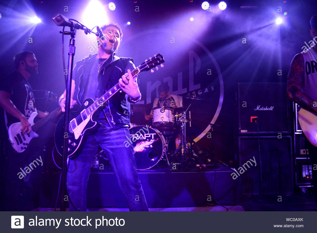 Trapt Stock Photos & Trapt Stock Images - Alamy