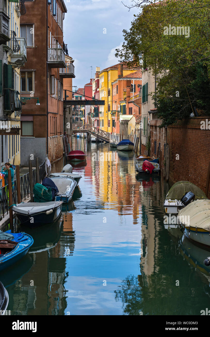 The Rio del Batello canal from a bridge at the end of the Calle de le ...