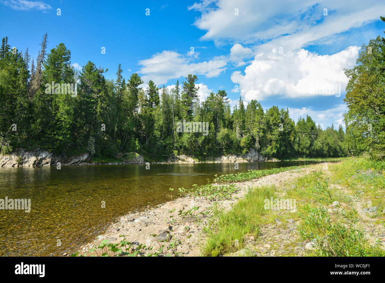 Summer day with river hi-res stock photography and images - Alamy
