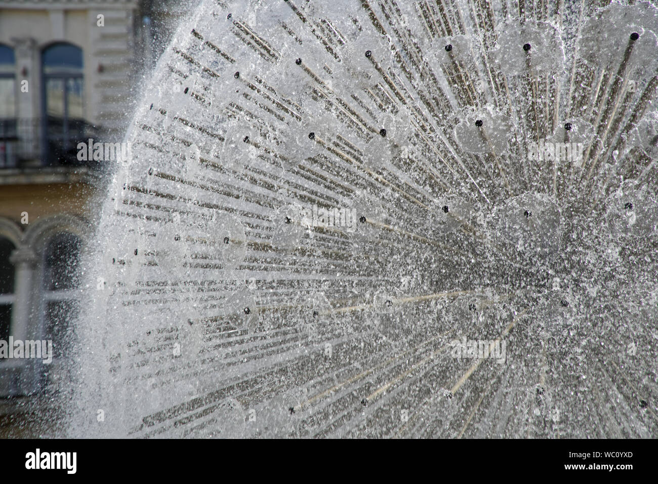 Fountain in the sun hi-res stock photography and images - Alamy