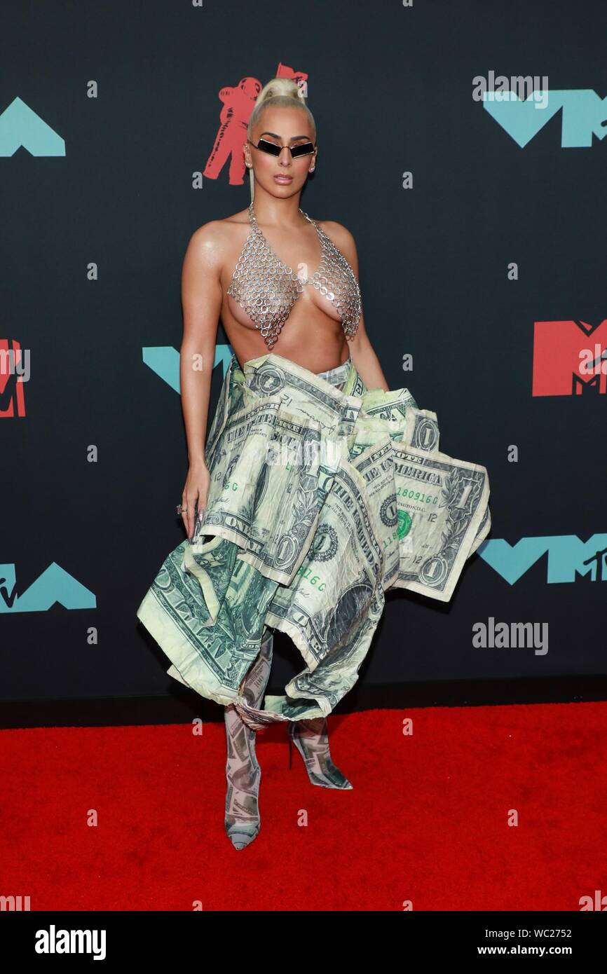 Newark, NJ, USA. 26th Aug, 2019. Veronica Vega at arrivals for 2019 MTV Video Music Awards ...