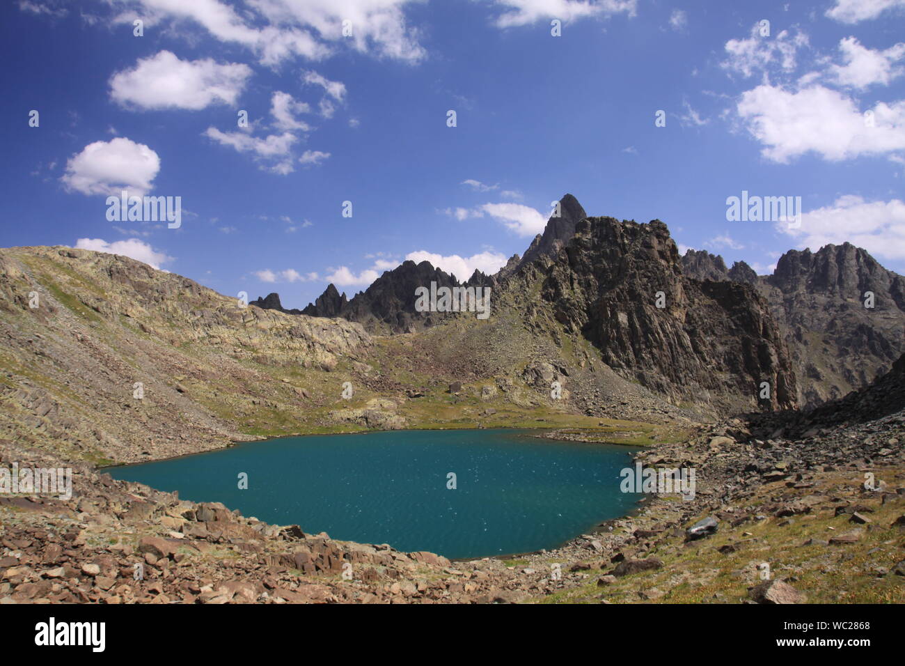 Beautiful blue lakes in highlands hi-res stock photography and images ...