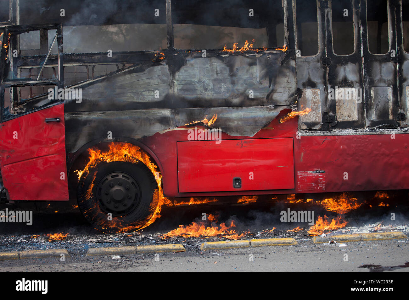 Bus smoke hi-res stock photography and images - Alamy
