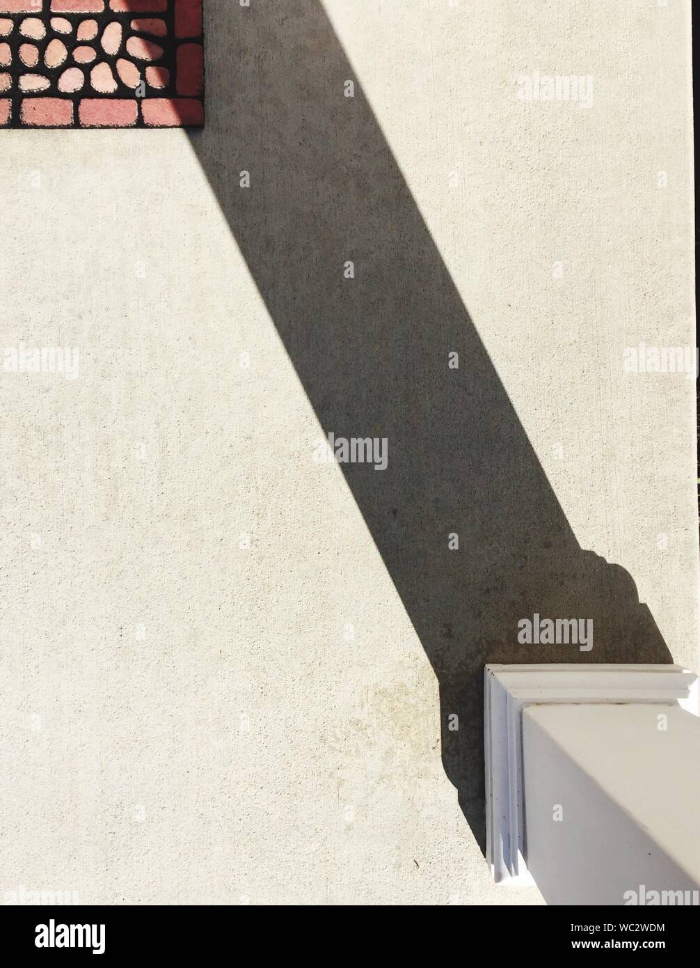 Column shadow hi-res stock photography and images - Alamy