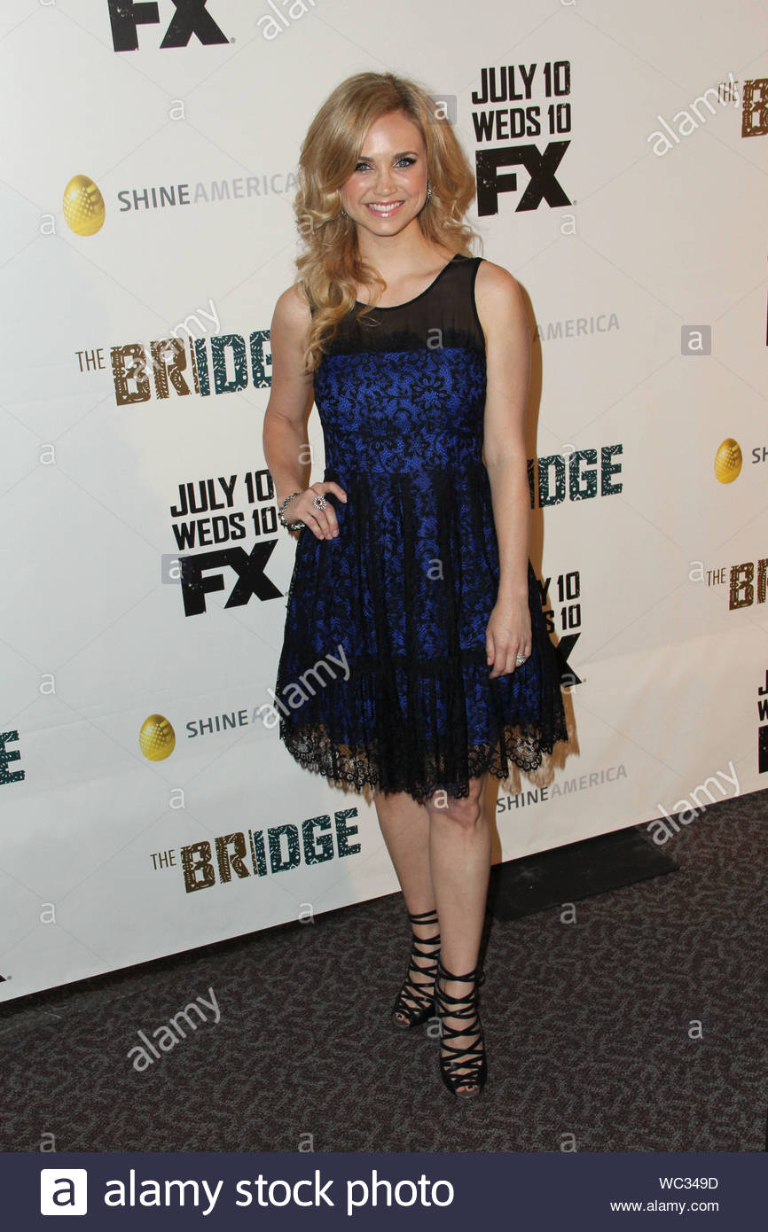 Fiona Gubelmann Stock Photos & Fiona Gubelmann Stock Images - Alamy