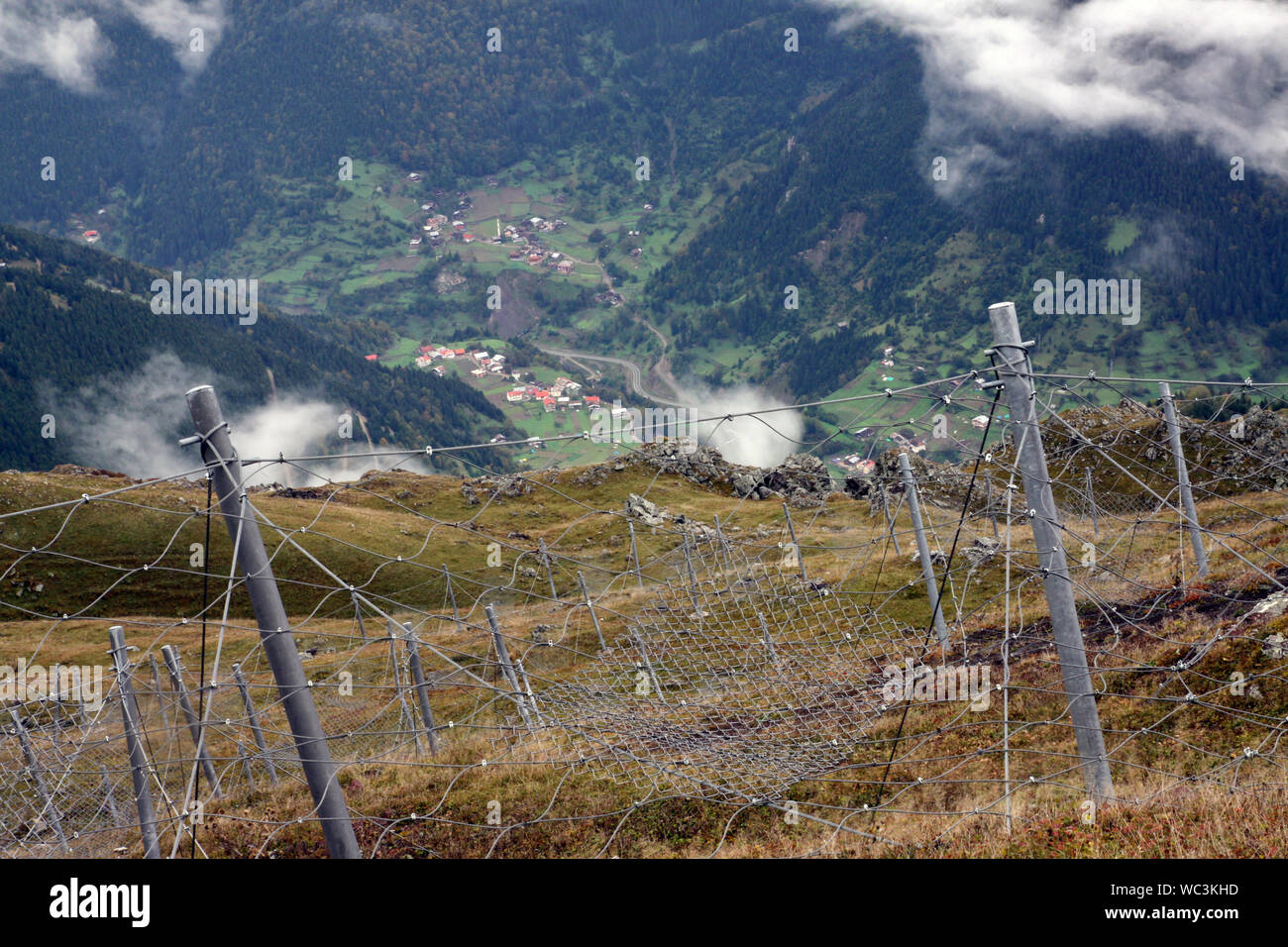 Structures used in avalanche control studies in Trabzon Uzungöl ridges ...