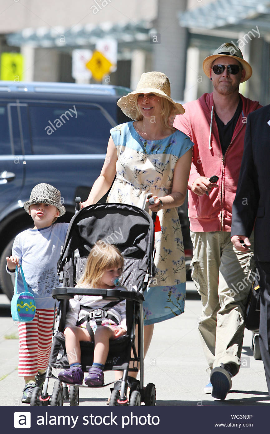 Vera Farmiga Gytta Lubov Hawkey Stock Photos & Vera Farmiga Gytta Lubov ...