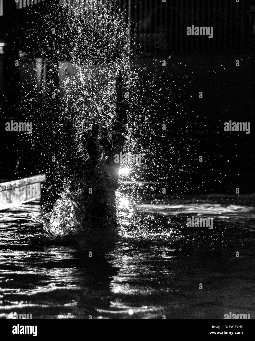 Water Drop Splashing In Pool High Resolution Stock Photography and ...