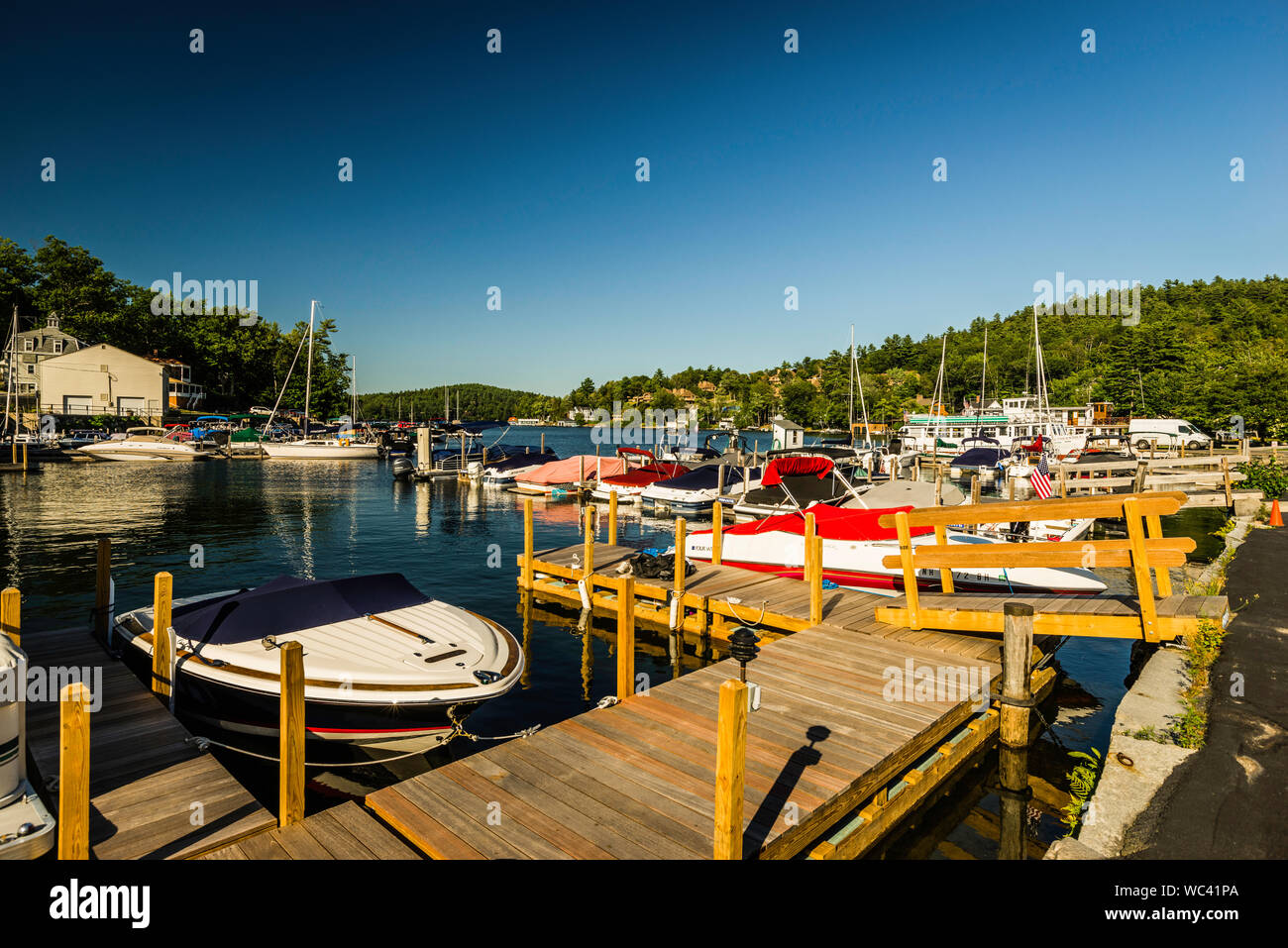 Sunapee village hi-res stock photography and images - Alamy