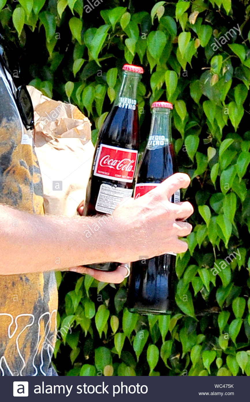 Two Coke Bottles Stock Photos & Two Coke Bottles Stock Images - Alamy