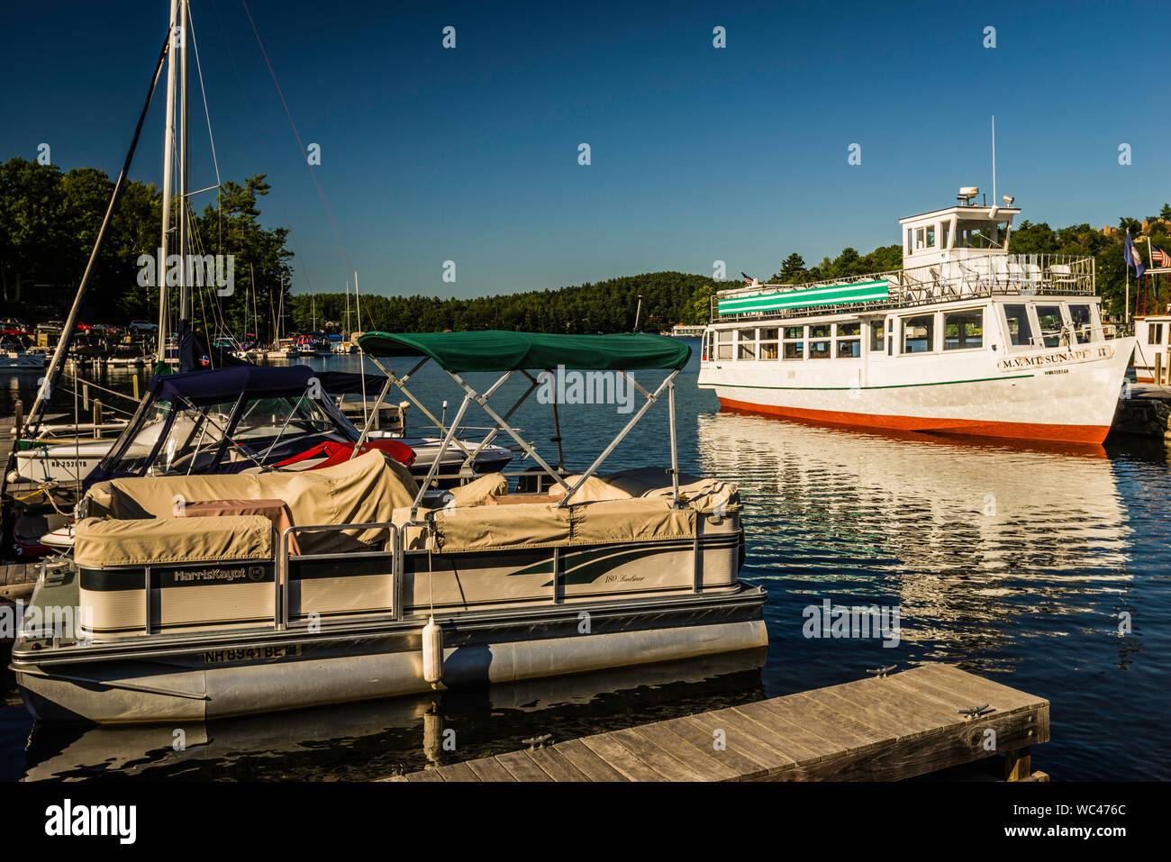 Mv mount sunapee hi-res stock photography and images - Alamy