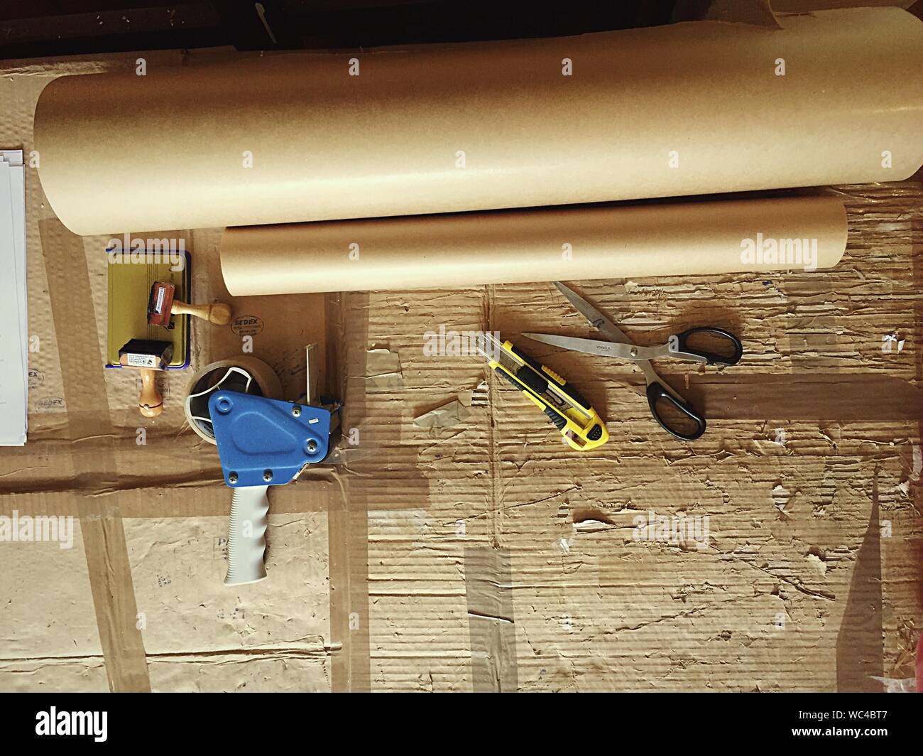 Rolled up paper hi-res stock photography and images - Alamy